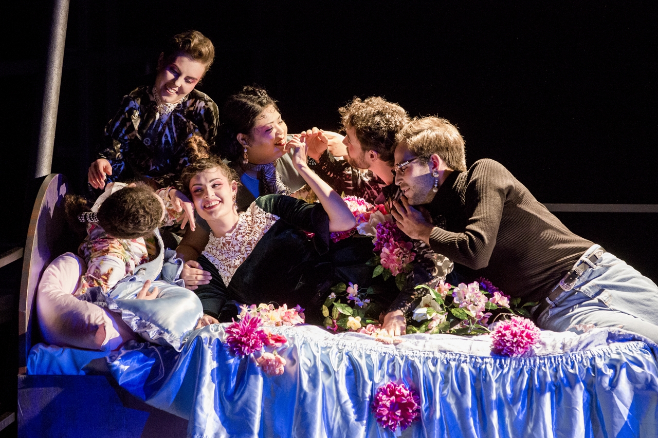 »Schau mich an« Uraufführung. Musiktheater - Akademie für Darstellende ...